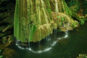 The unique Bigar waterfall in Romania - World inside pictures