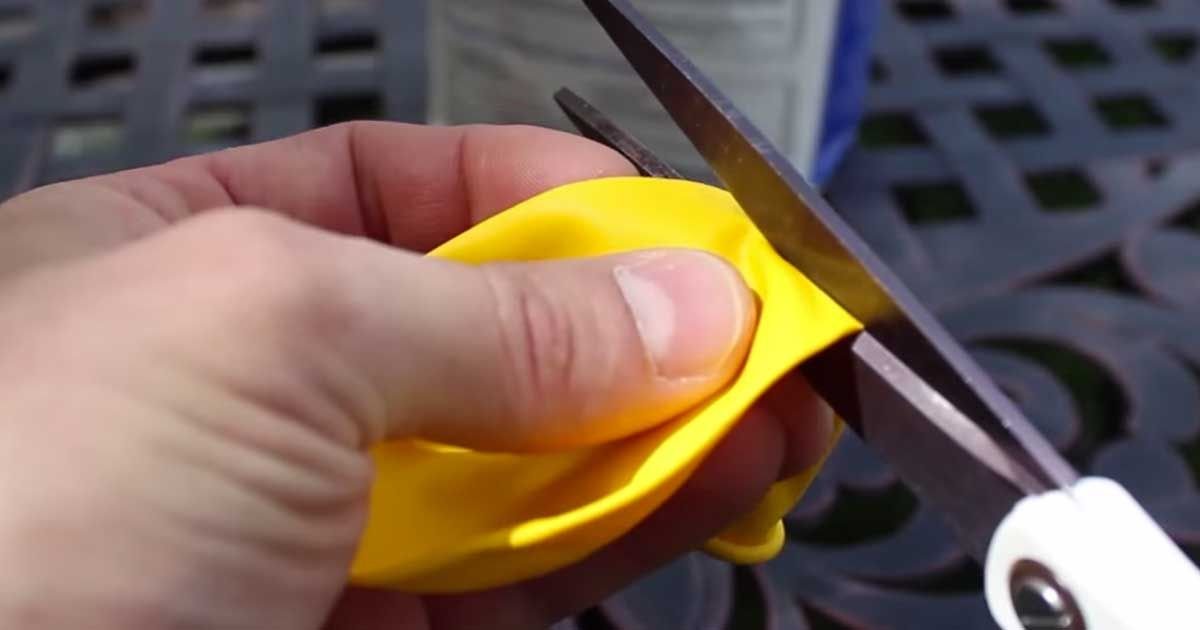 He Cuts The Tops Off A Bunch Of Balloons! When You Will See The Results ...