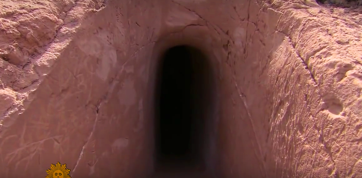 He Isolated Himself In The Desert For 25 Years. What He Reveals Inside ...