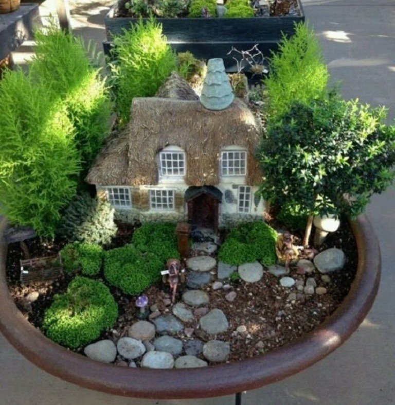 Amazing Miniature Garden Designs To Create A Tiny Realistic Landscape ...
