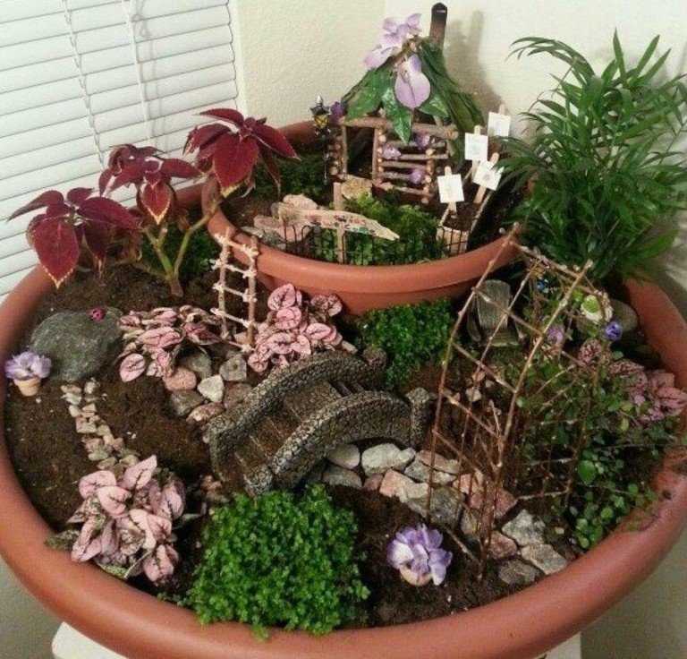 Amazing Miniature Garden Designs To Create A Tiny Realistic Landscape ...