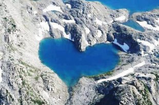 Captivating Lake Shapes From All Around The World - World inside pictures