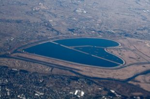 Captivating Lake Shapes From All Around The World - World inside pictures