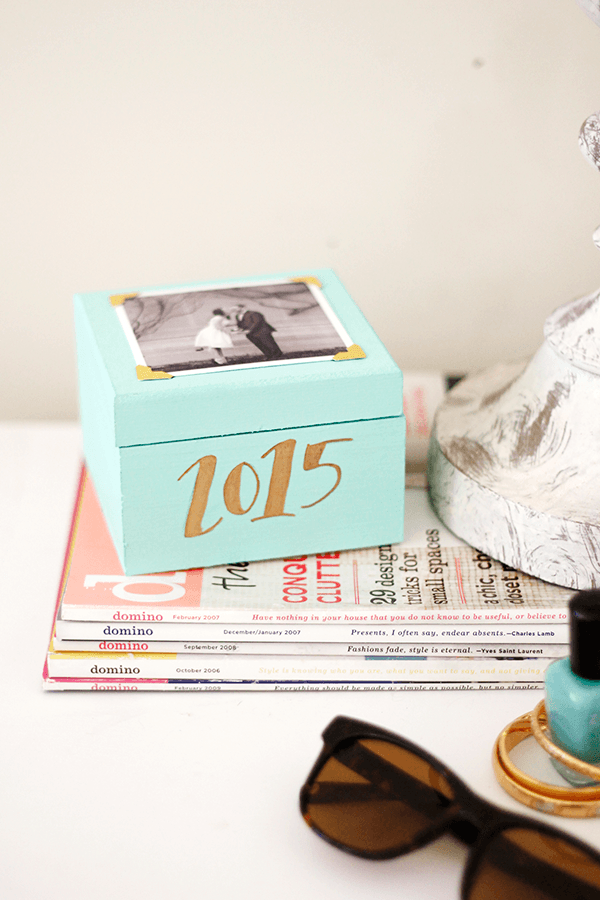 A+pretty+little+DIY+memory+box+for+storing+all+your+mementos | World ...