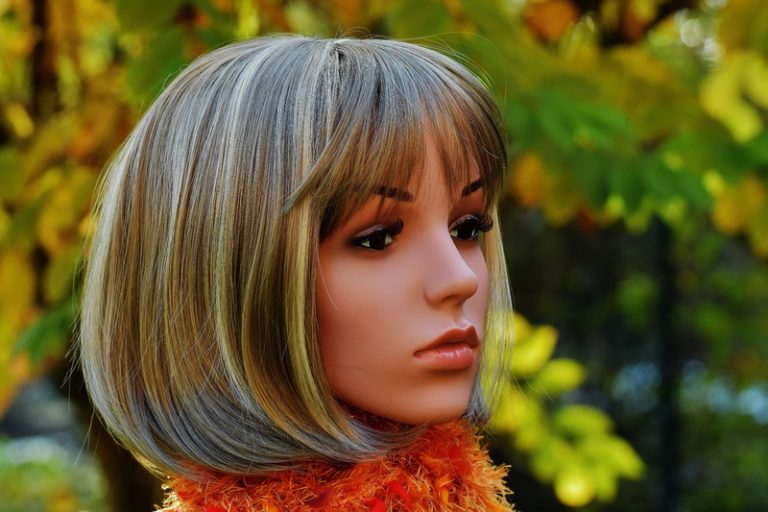 Do Glueless Wigs Fall Off? - World inside pictures